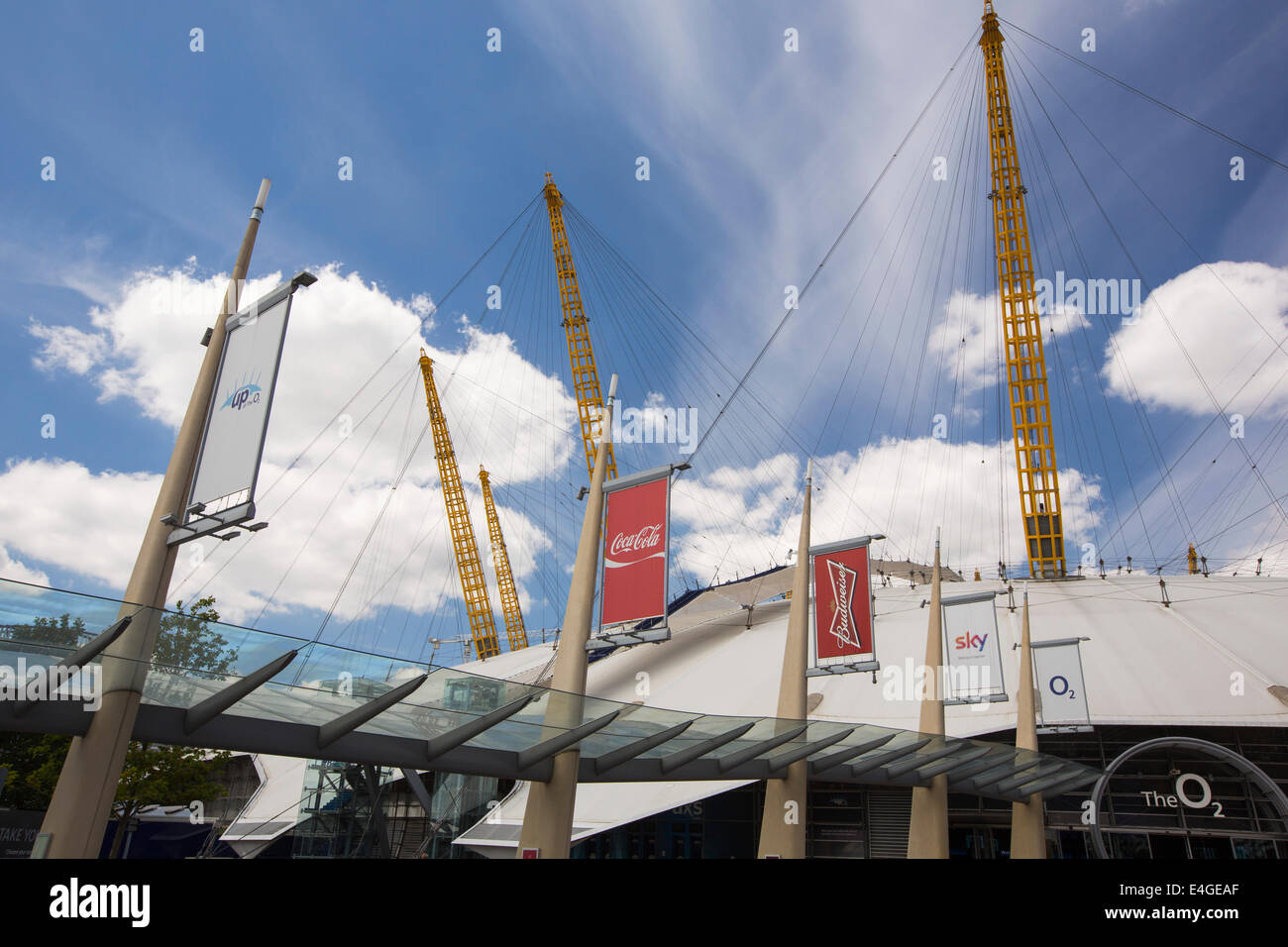 The o2 arena in london hi-res stock photography and images - Alamy