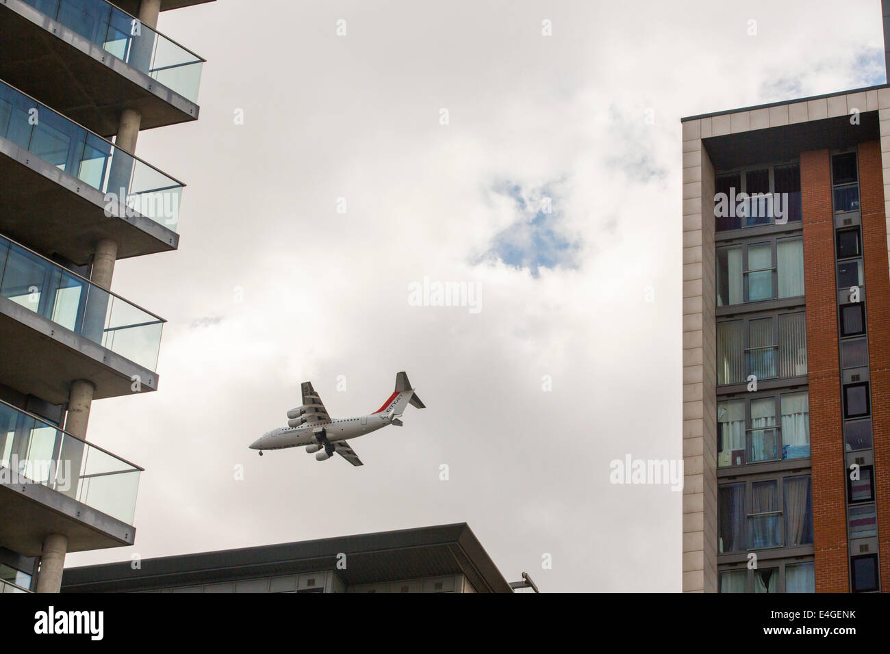 Landing building hi-res stock photography and images - Alamy