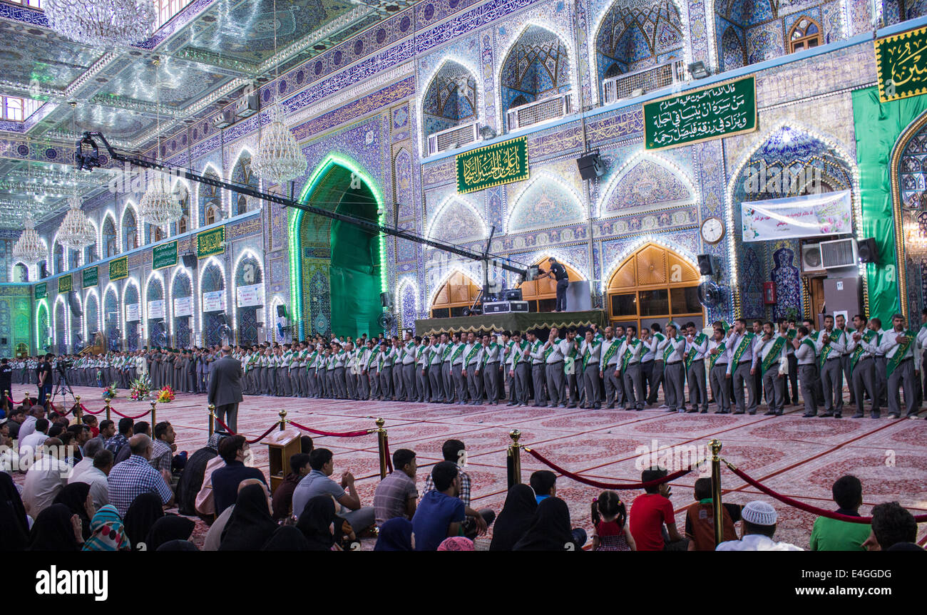 The shrine of Imam Hussein in Karbala Stock Photo - Alamy