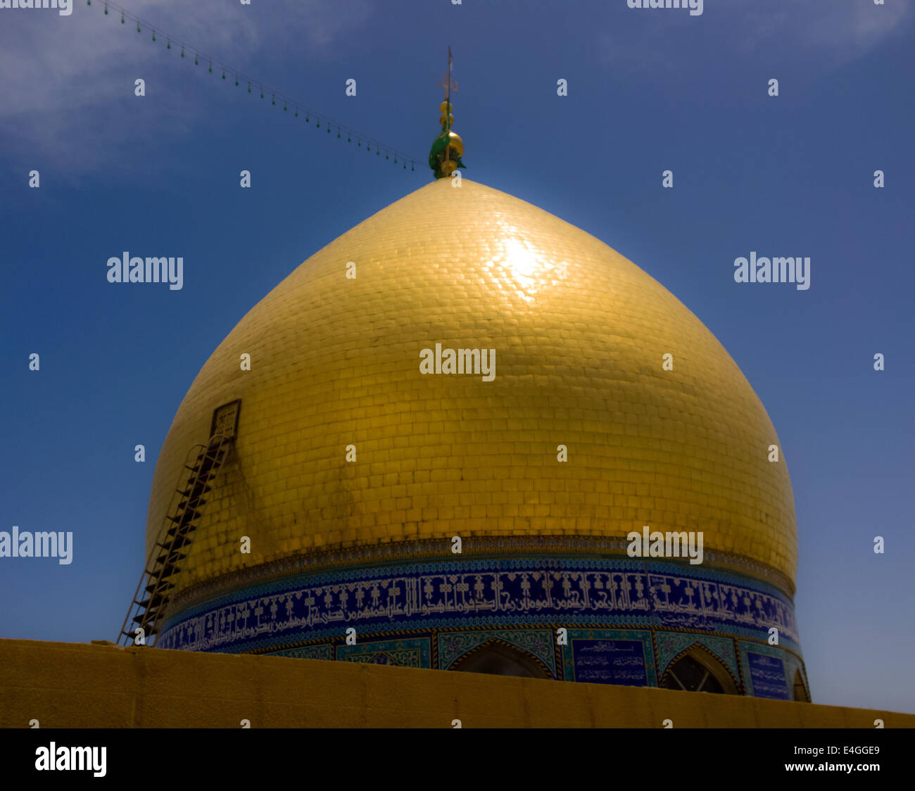 Kufa mosque hi-res stock photography and images - Alamy