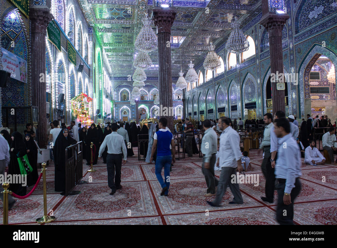 The shrine of Imam Hussein in Karbala Stock Photo - Alamy