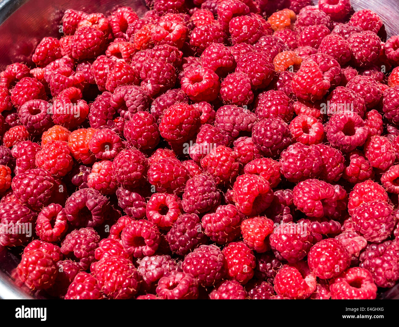 Raspberries food hi-res stock photography and images - Alamy