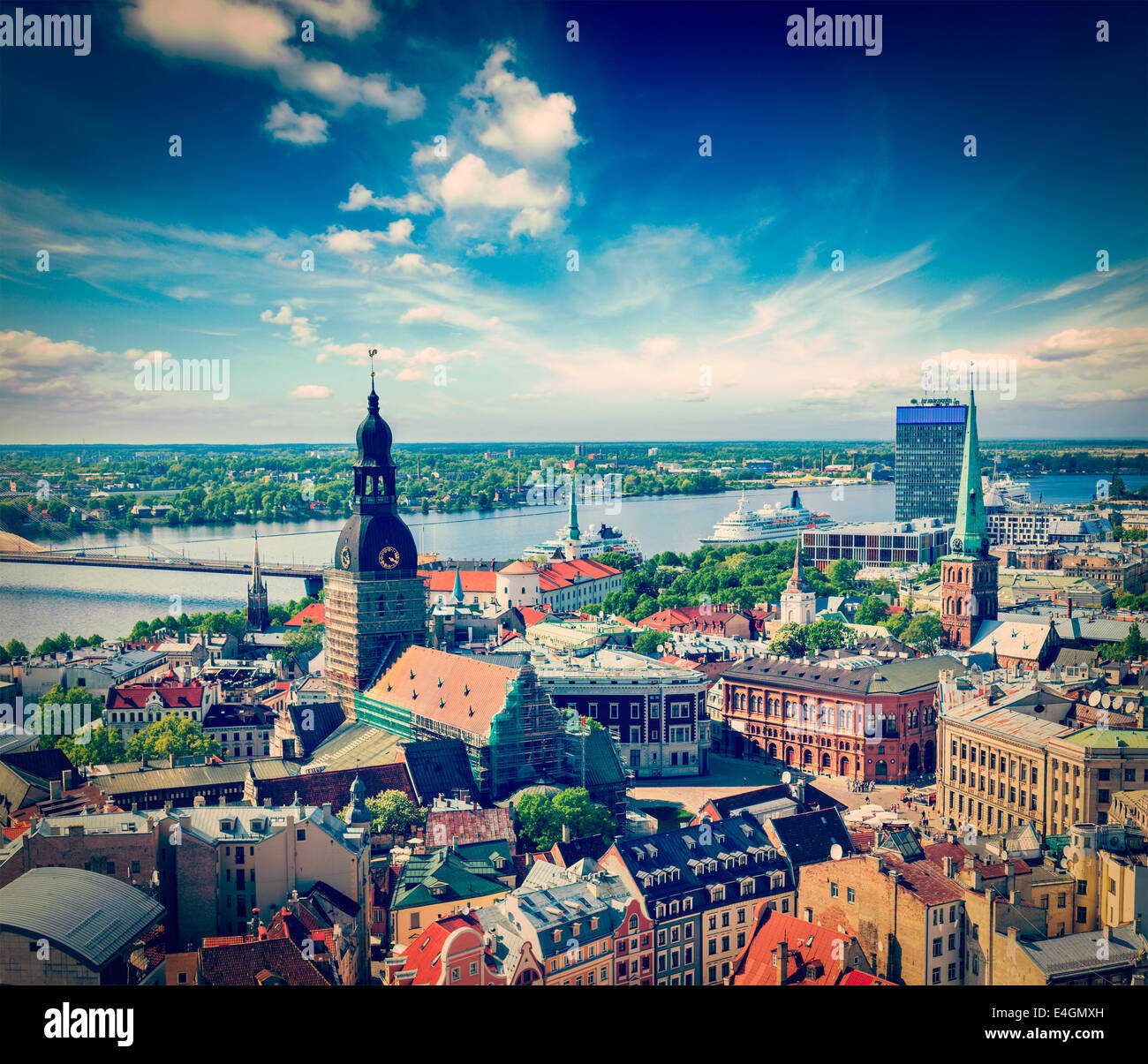 Riga cross hi-res stock photography and images - Alamy