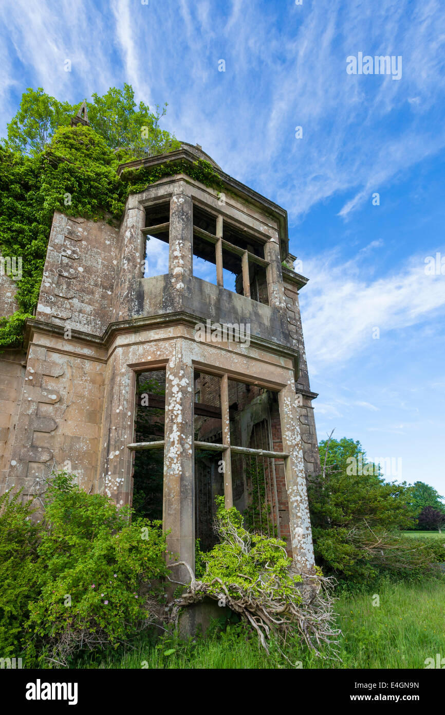 Poltalloch House windows Stock Photo - Alamy