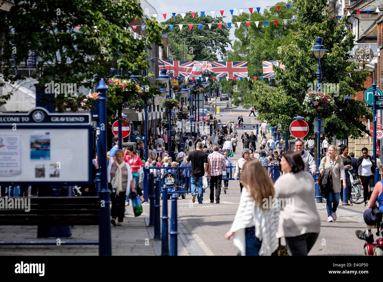 Gravesend town centre hi-res stock photography and images - Alamy