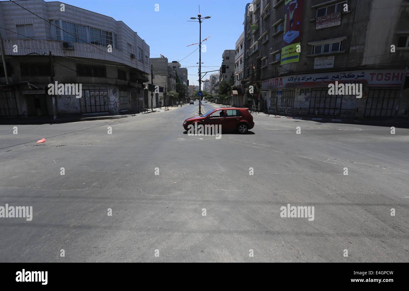 Gaza City, Gaza Strip, Palestinian Territory. 11th July, 2014. A view ...