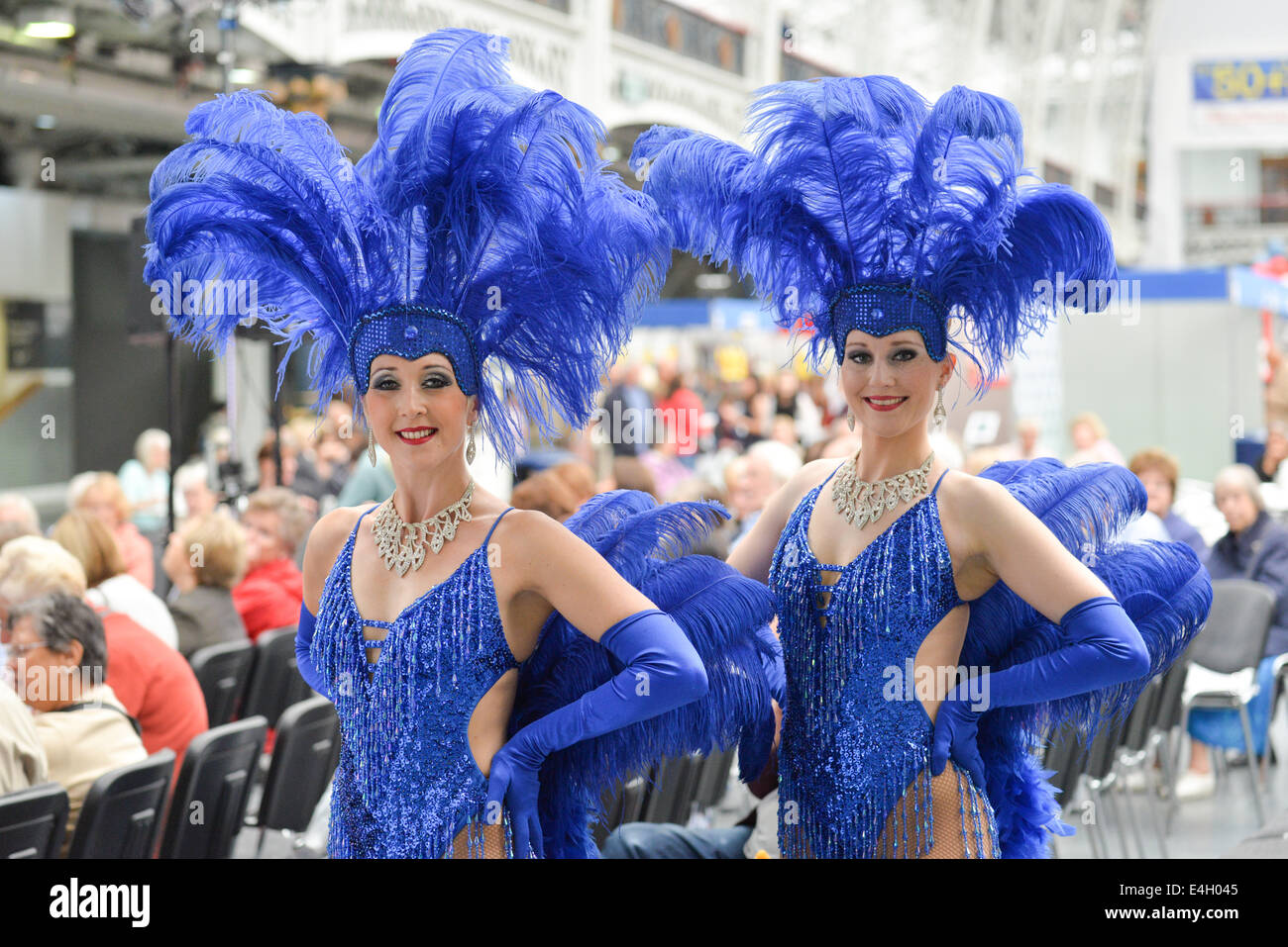 L a showgirls hi-res stock photography and images - Alamy