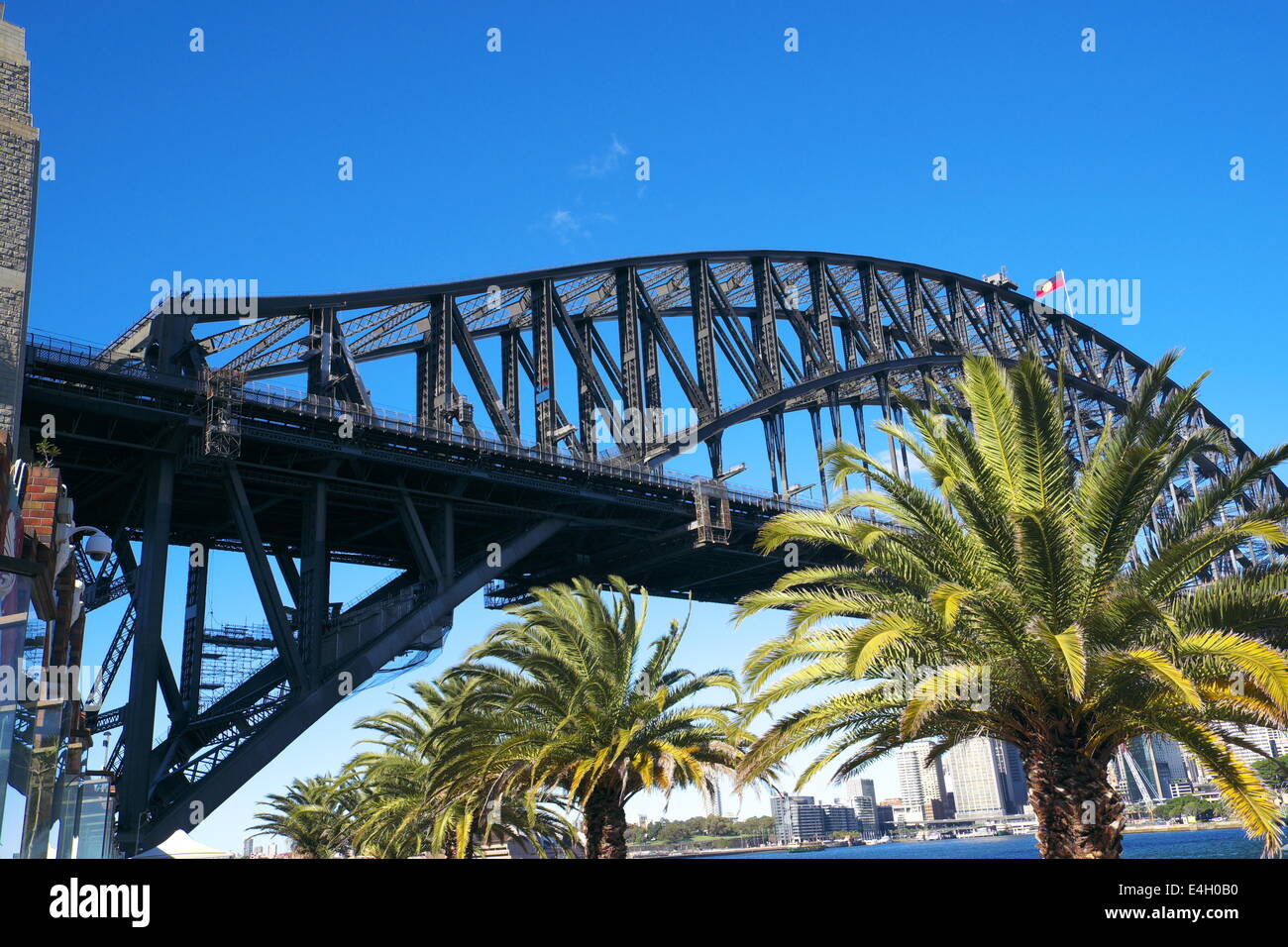 Sydney Harbor bridge viewed from Milsons point on northside , Sydney ...