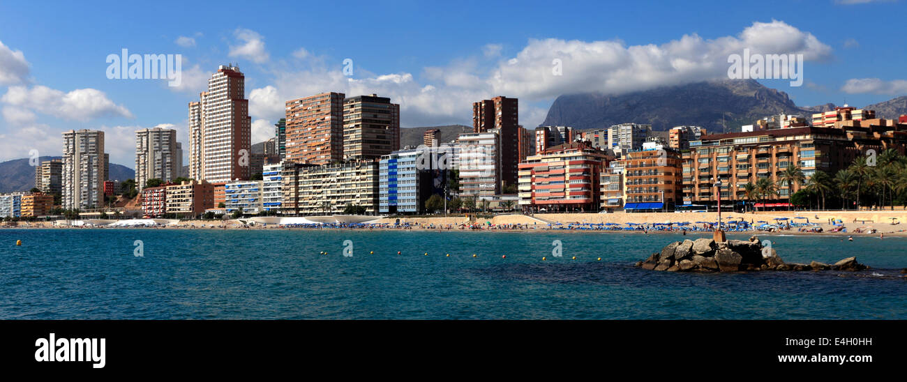 View along Playa De Poniente beach, Benidorm resort, Costa Blanca ...