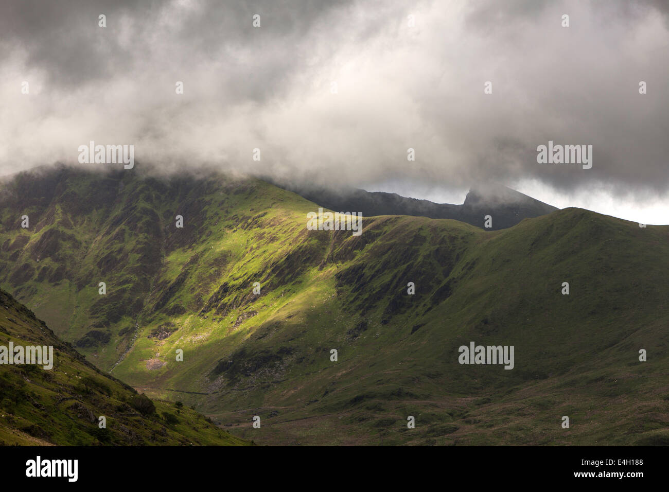 Cwm Pennant valley and the Nantlle Ridge shrouded in mist, Snowdonia ...