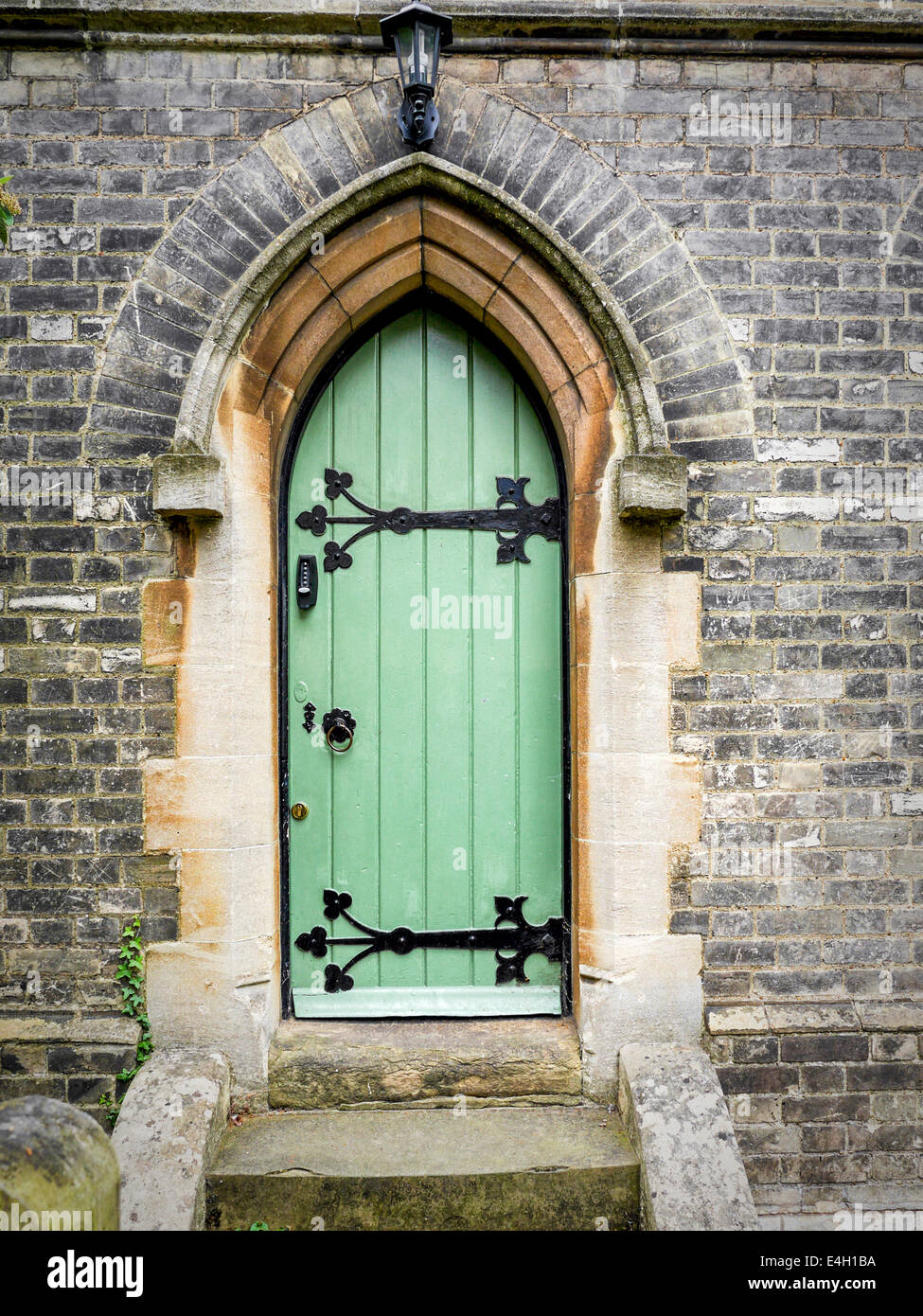 Holy Trinity Church of England, Twickenham, Greater London, UK - arched ...