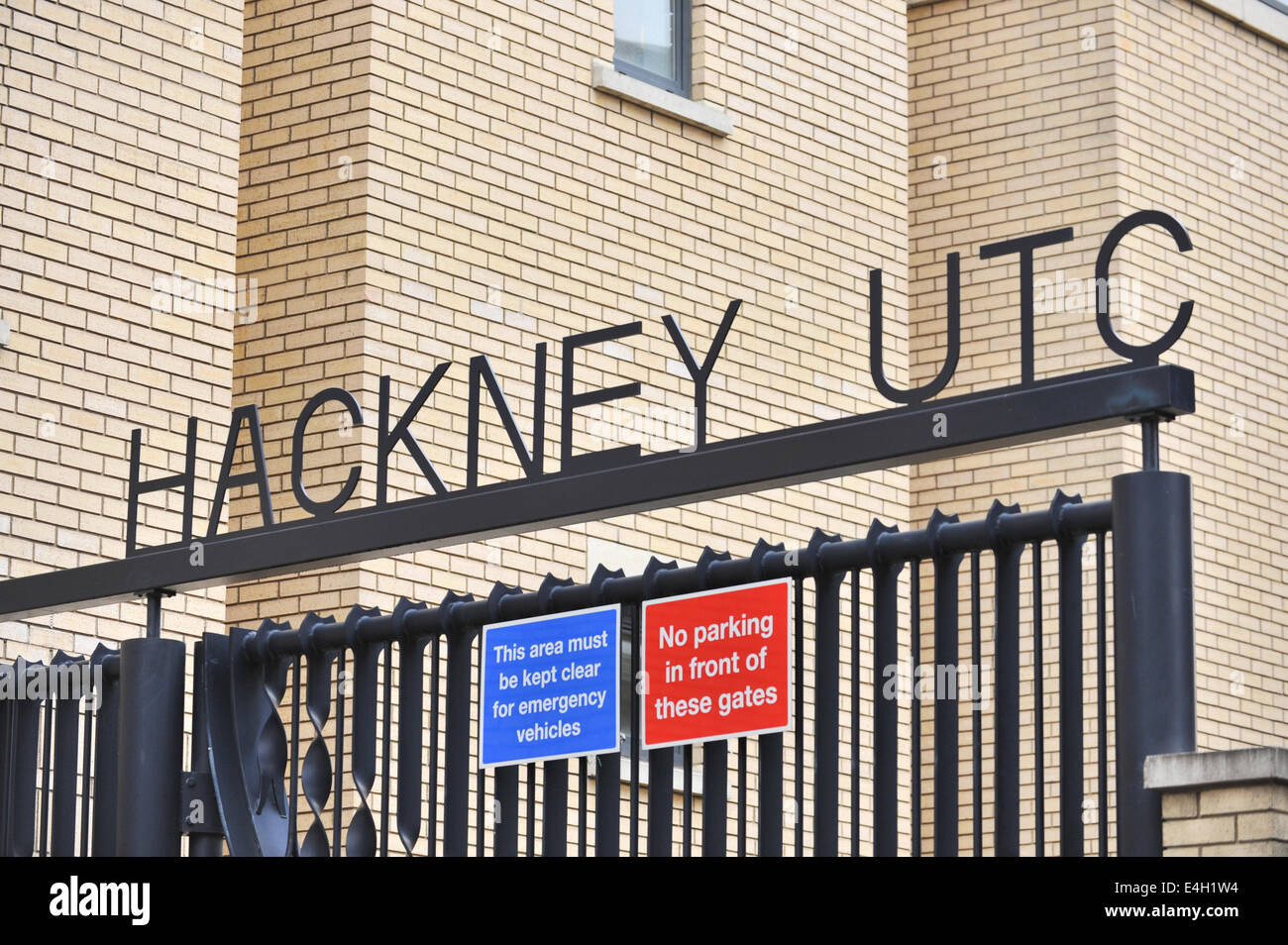 Kingsland Road, Hoxton, London, UK. 11th July 2014. The Hackney UTC ...