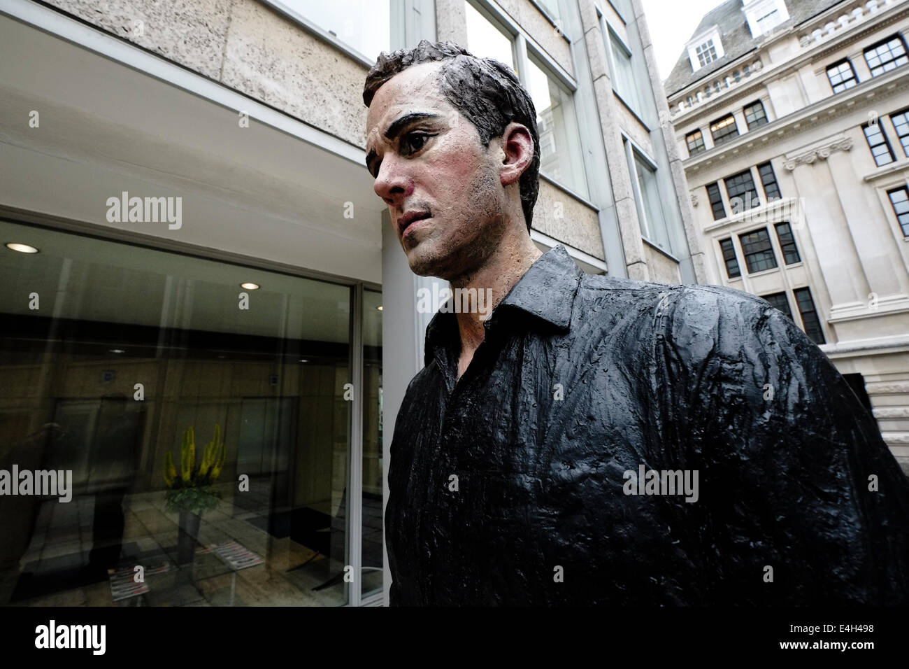 Sean Henry Sculpture Stock Photo - Alamy