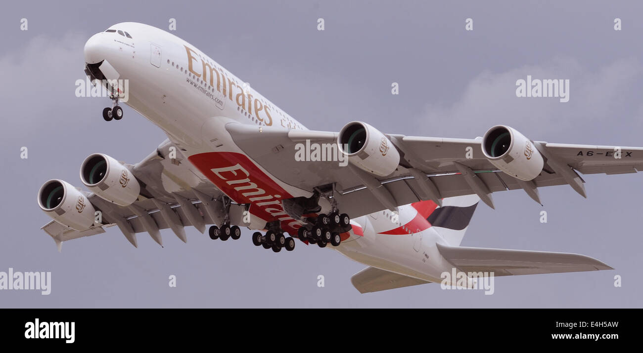 Airbus a380 flight test aircraft hi-res stock photography and images ...