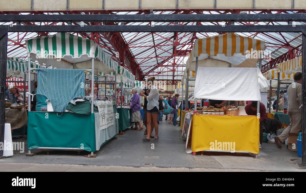 Altrincham market stalls hi-res stock photography and images - Alamy