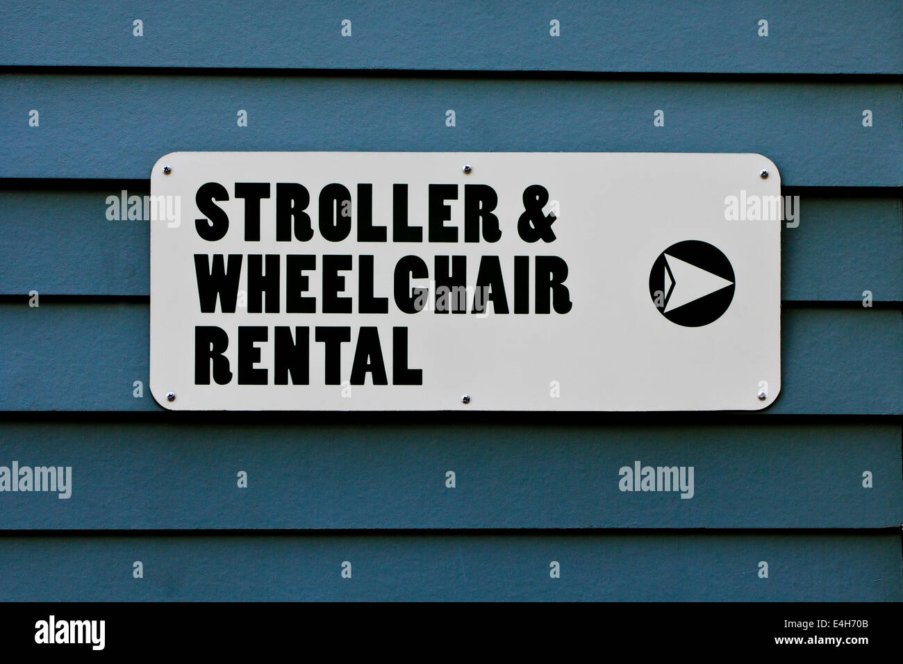 Wheelchair rental sign hi-res stock photography and images - Alamy
