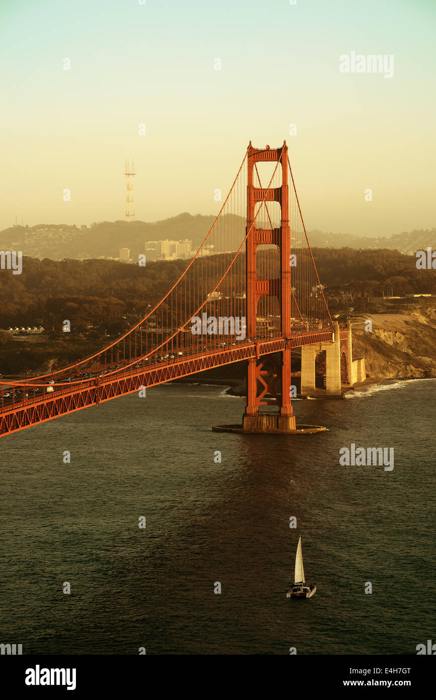Golden Gate Bridge in San Francisco with sailing boat Stock Photo - Alamy