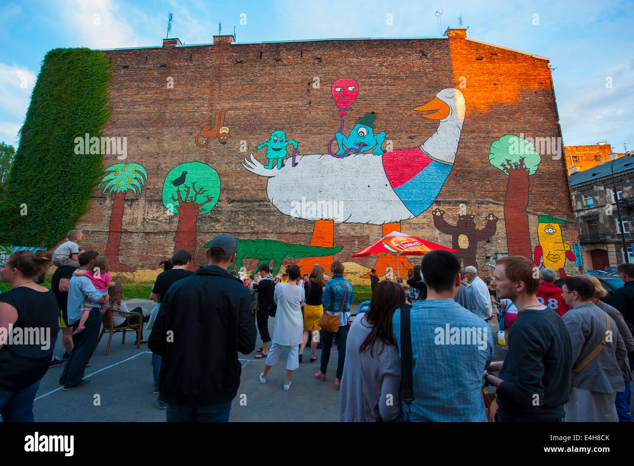 Mural art in the old part of Warsaw, Poland Stock Photo - Alamy