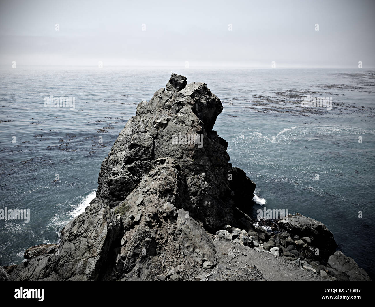 Coastal rocks scenery hi-res stock photography and images - Alamy