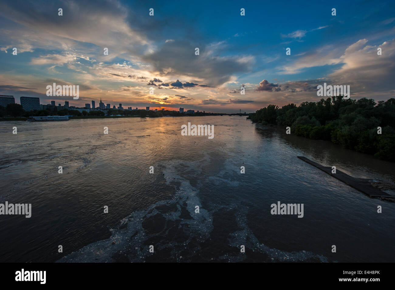 Sunset on the Vistula river in central Warsaw, Poland Stock Photo - Alamy
