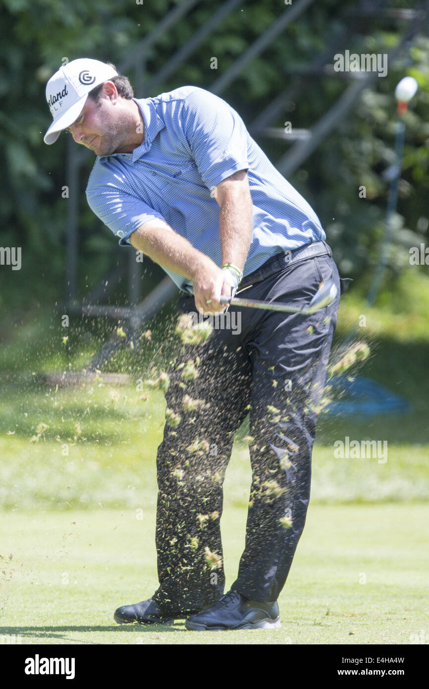 Silvis, Iowa, USA. 11th July, 2014. Steven Bowditch, drives off the ...
