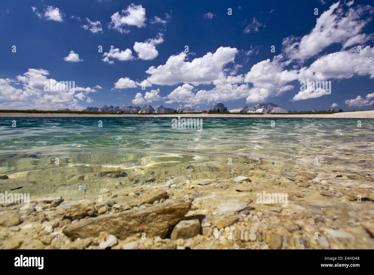 Cristal clear lake hi-res stock photography and images - Alamy