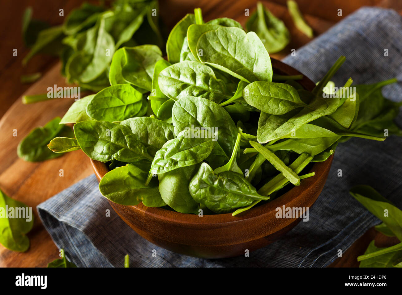 Baby spinach hi-res stock photography and images - Alamy