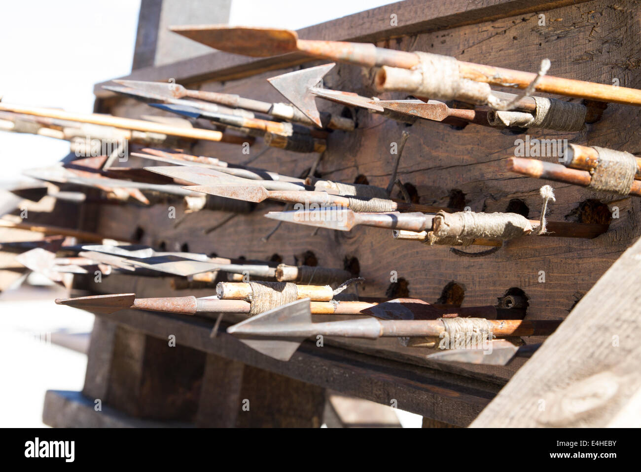 Medieval siege weapons, crossbows, onagers, catapults and battering ...