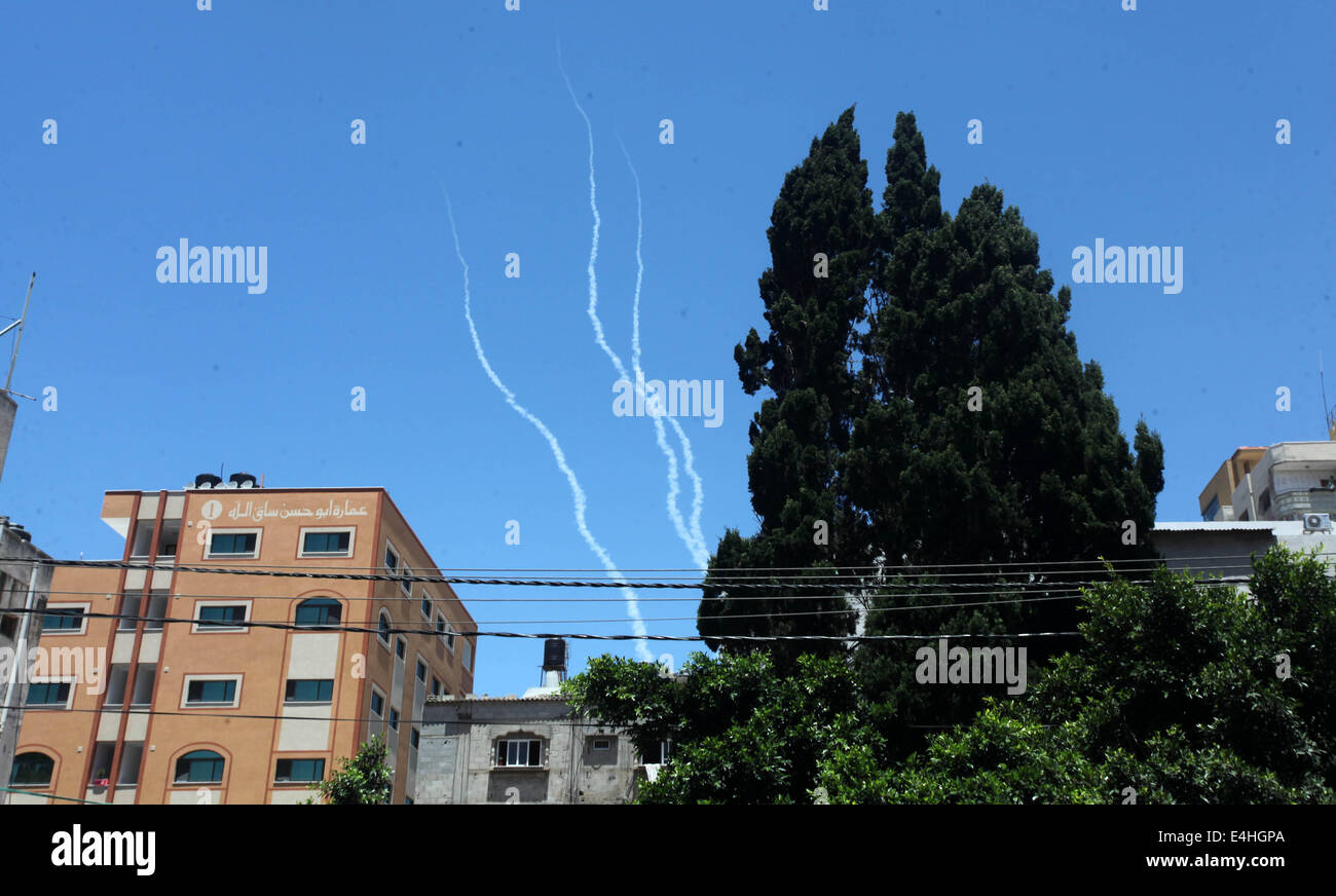 Gaza, GAZA STRIP, Palestinian Territor. 11th July, 2014. An M75 rocket ...