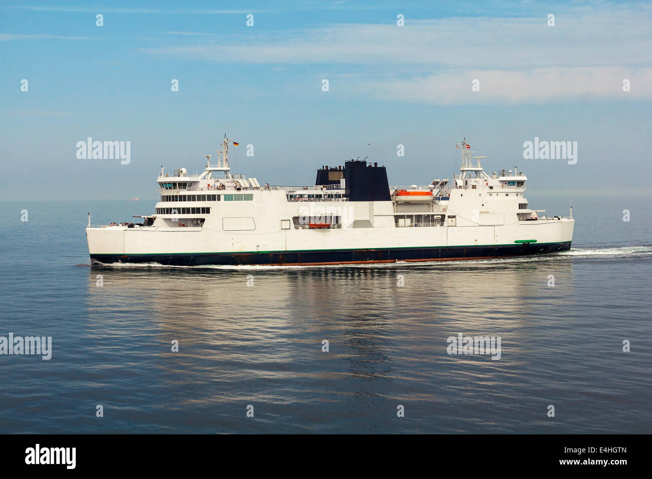 Cargo vessel background hi-res stock photography and images - Alamy