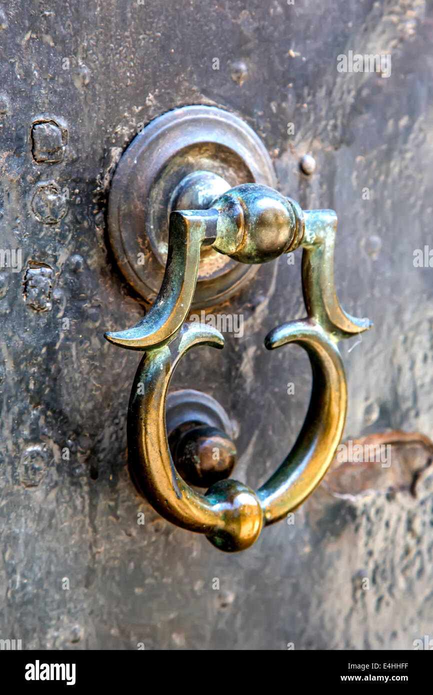Round knocker hi-res stock photography and images - Alamy