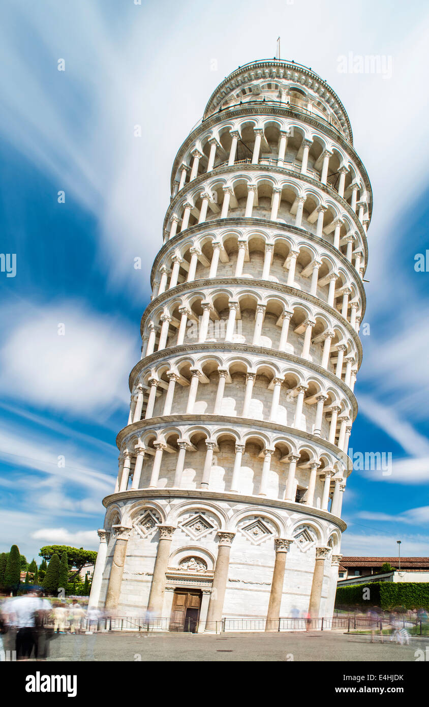 Leaning Tower of Pisa. Blue cloudy sky background Stock Photo - Alamy