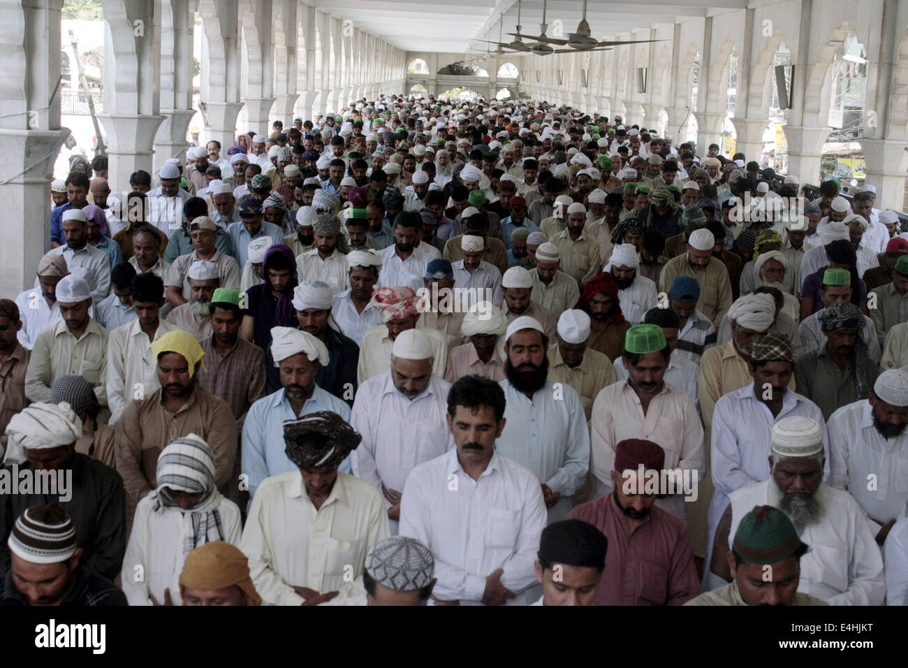Data darbar hi-res stock photography and images - Alamy