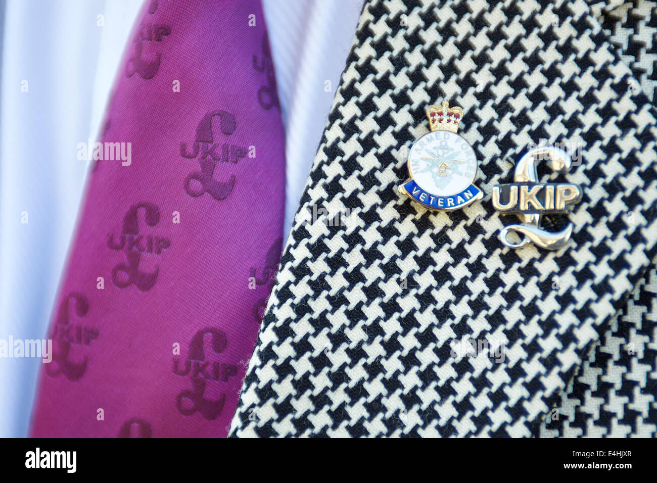 Lapel pin hi-res stock photography and images - Alamy