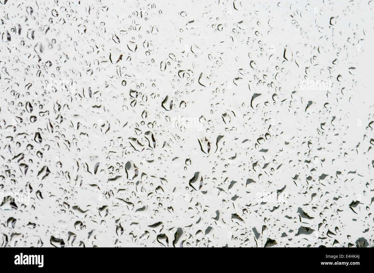 Rain drops on clear glass hi-res stock photography and images - Alamy