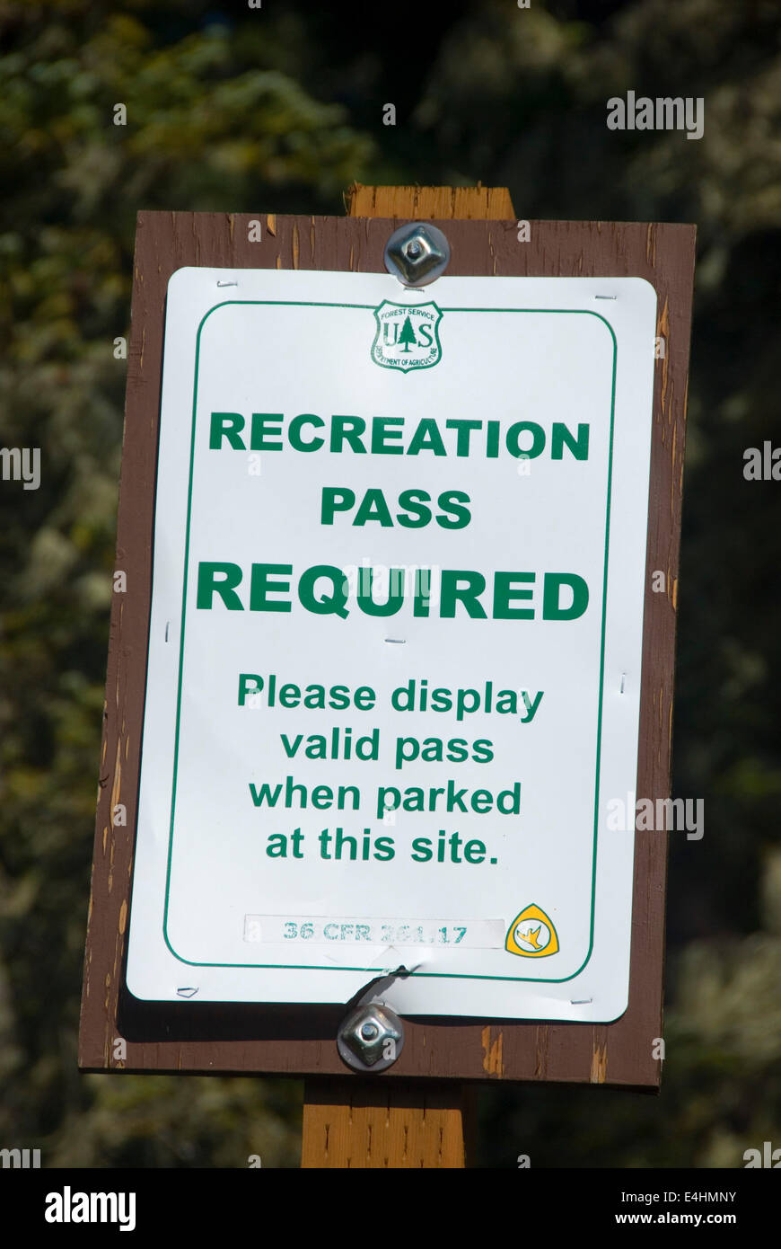 Parking pass sign, Willamette National Forest, Oregon Stock Photo - Alamy