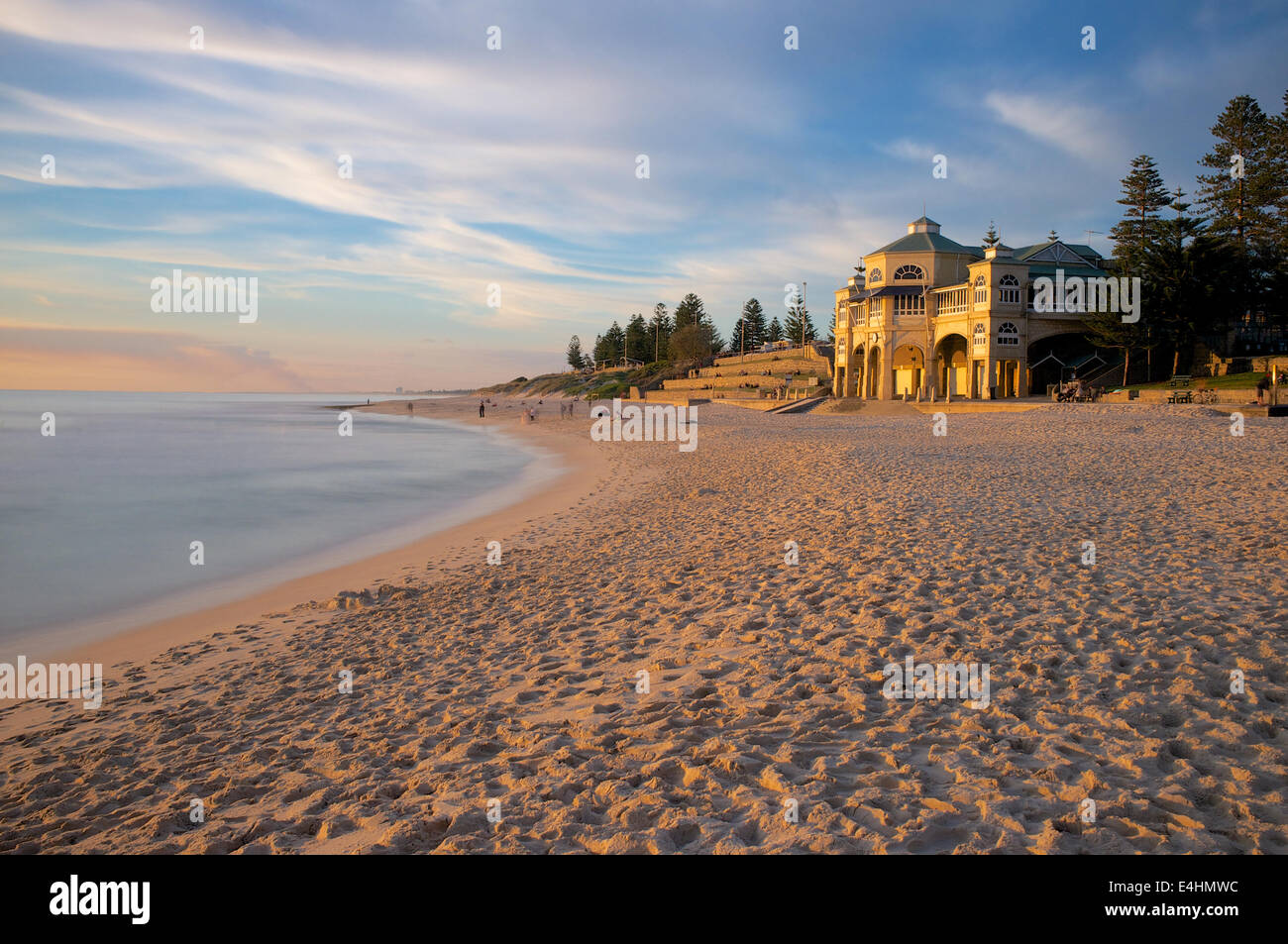 Indiana tea house cottesloe beach hi-res stock photography and images ...