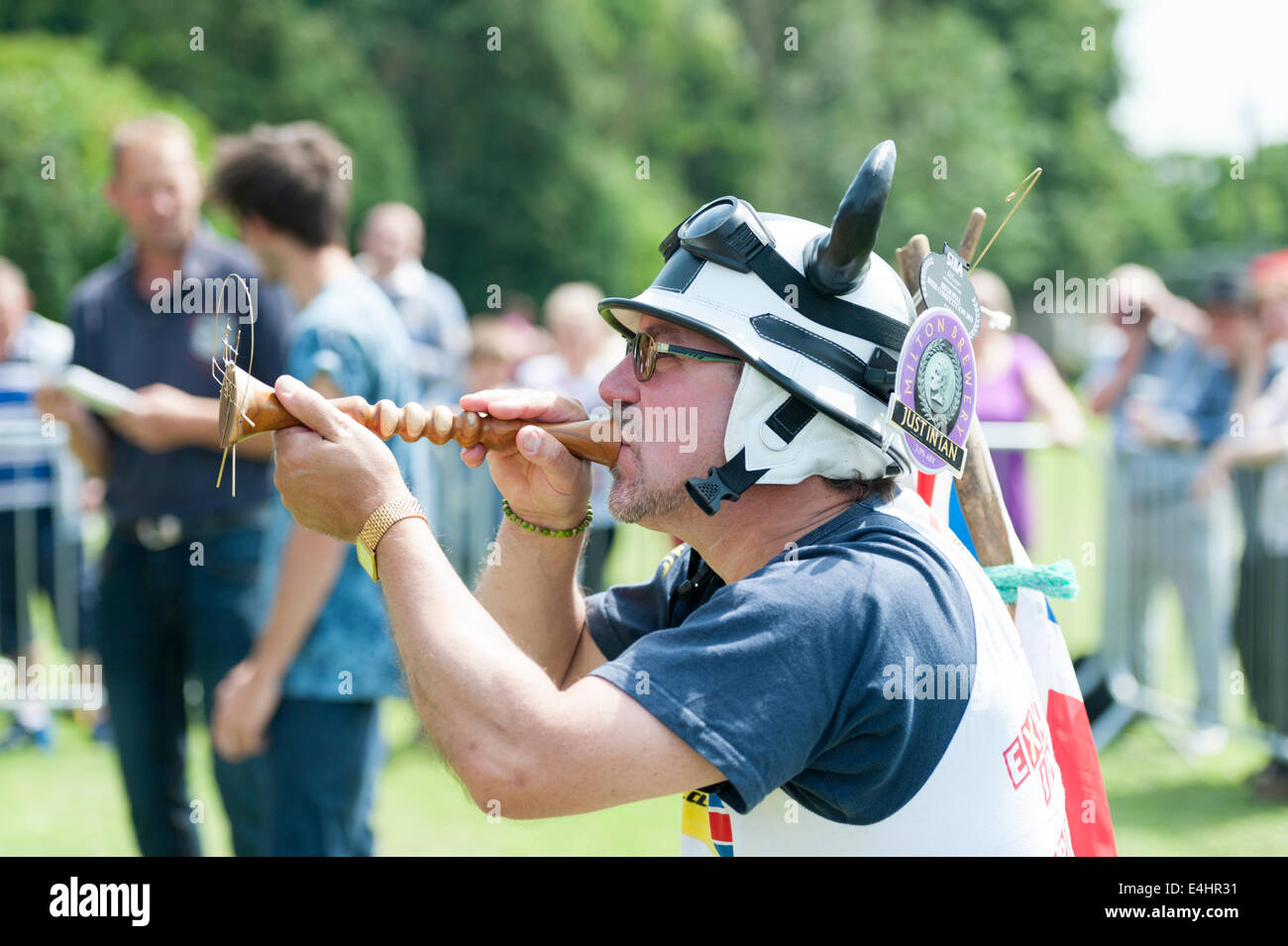 Pea shooting competition hi-res stock photography and images - Alamy