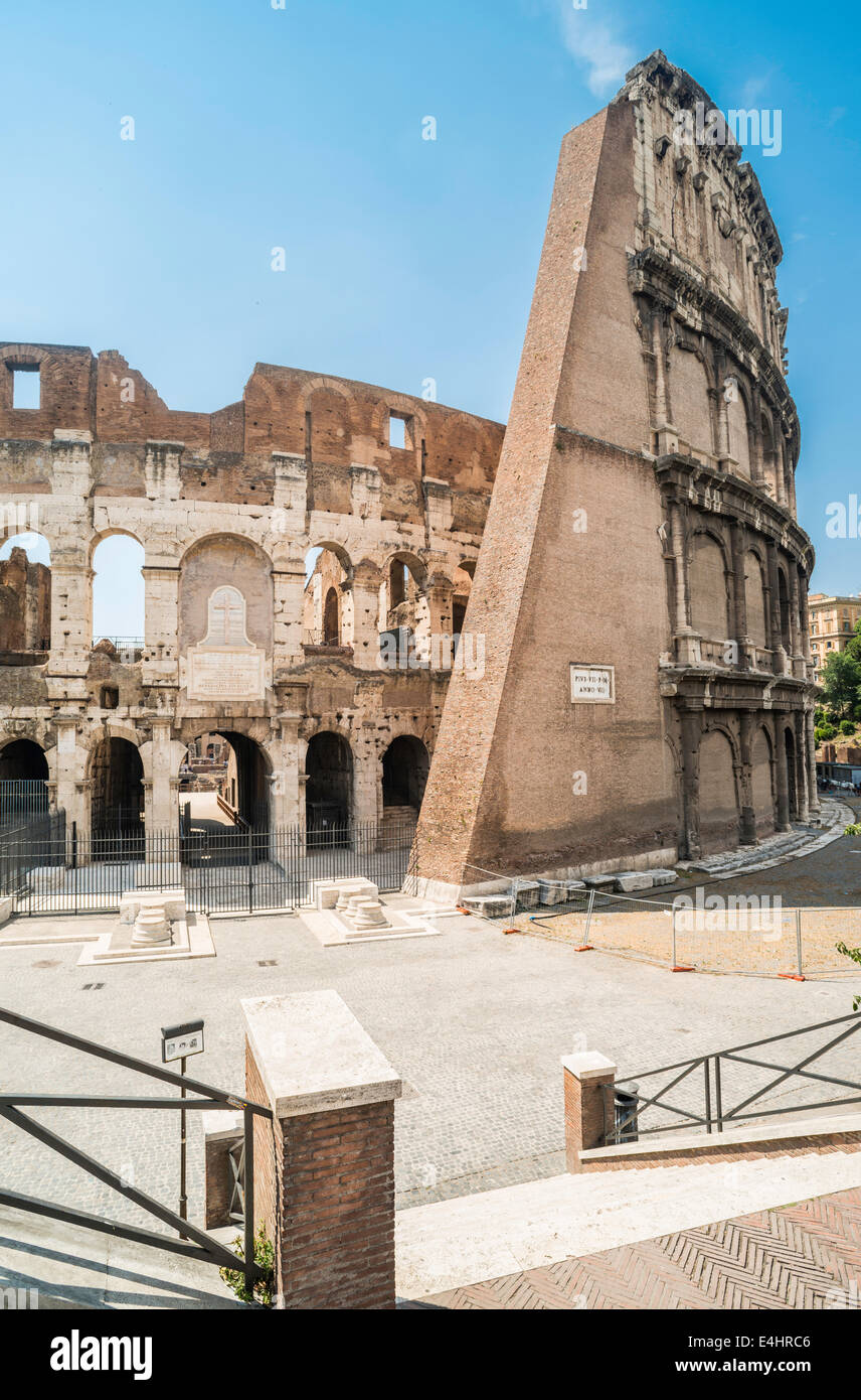 The Colosseum in Rome. Frontal view Stock Photo - Alamy
