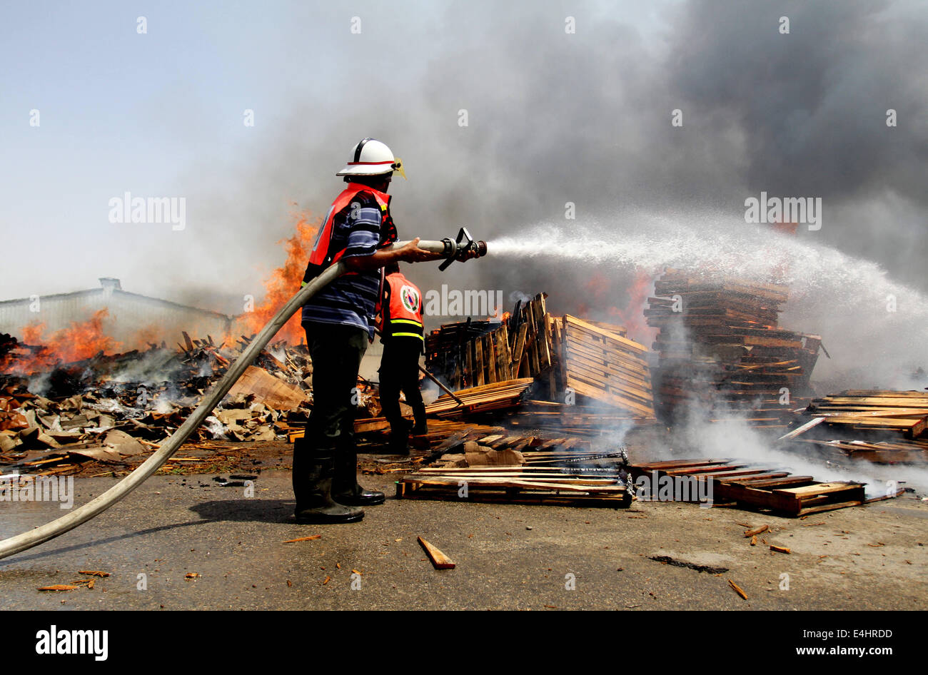 Gaza, Palestinian Territories. 12th July, 2014. Palestinian ...