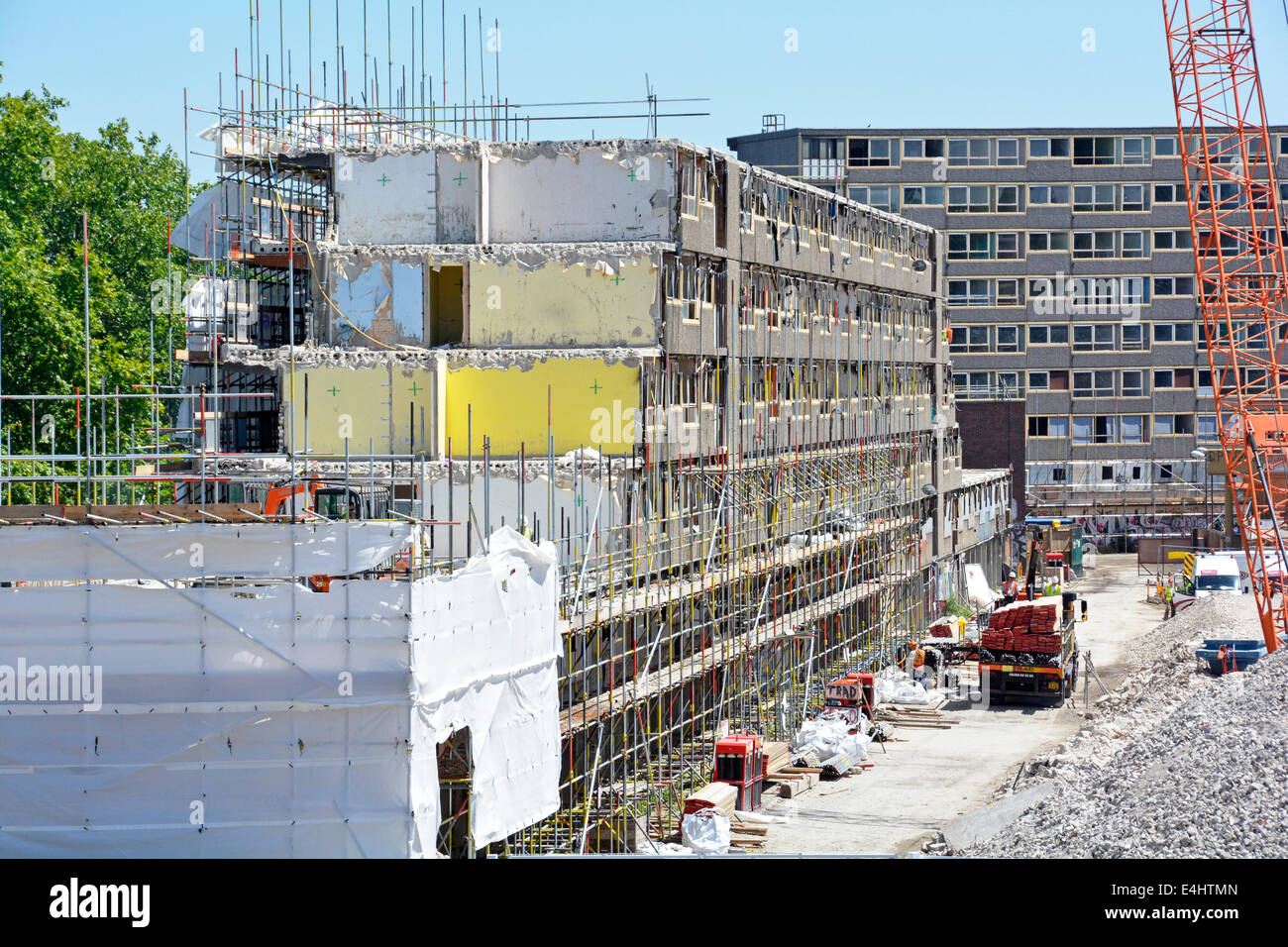 High rise with precast concrete hi-res stock photography and images - Alamy