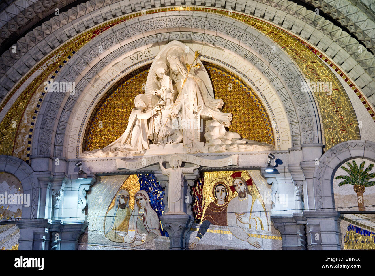 people are praying in Lourdes Stock Photo - Alamy