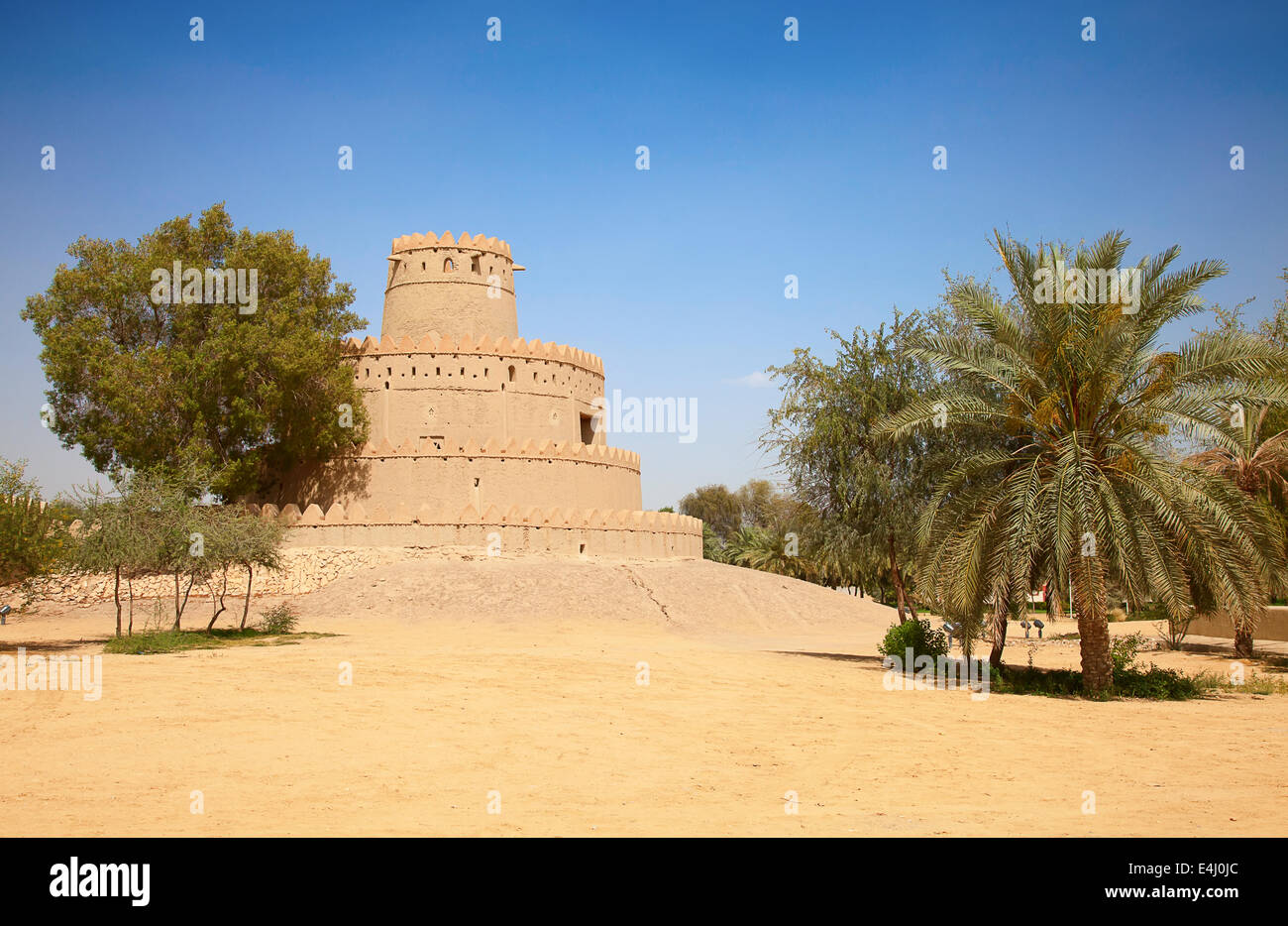 Famous Jahili fort in Al Ain oasis, United Arab Emirates Stock Photo ...