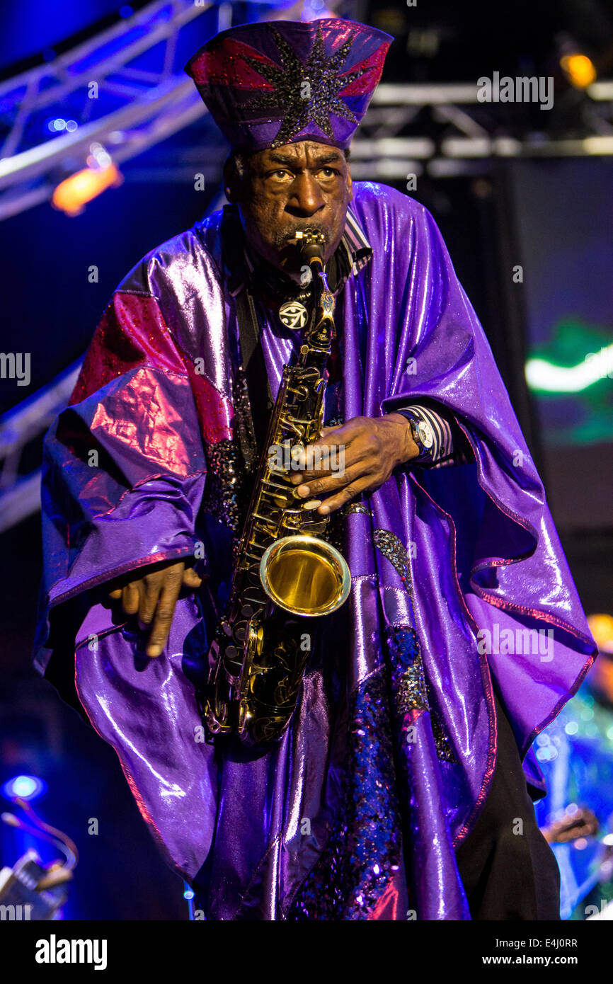 Rey shlomo hi-res stock photography and images - Alamy