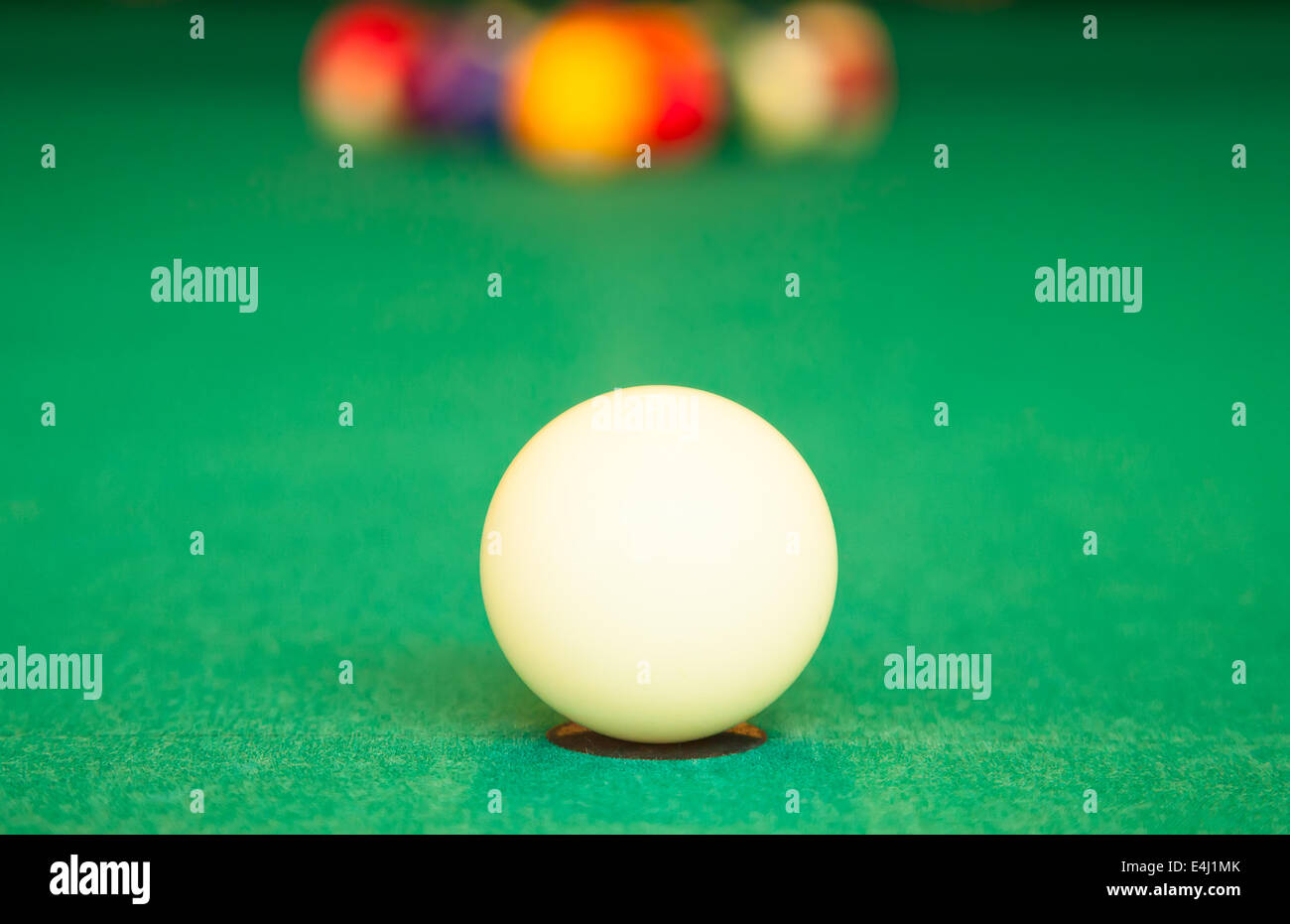 Set of pool balls ready to start the game Stock Photo - Alamy