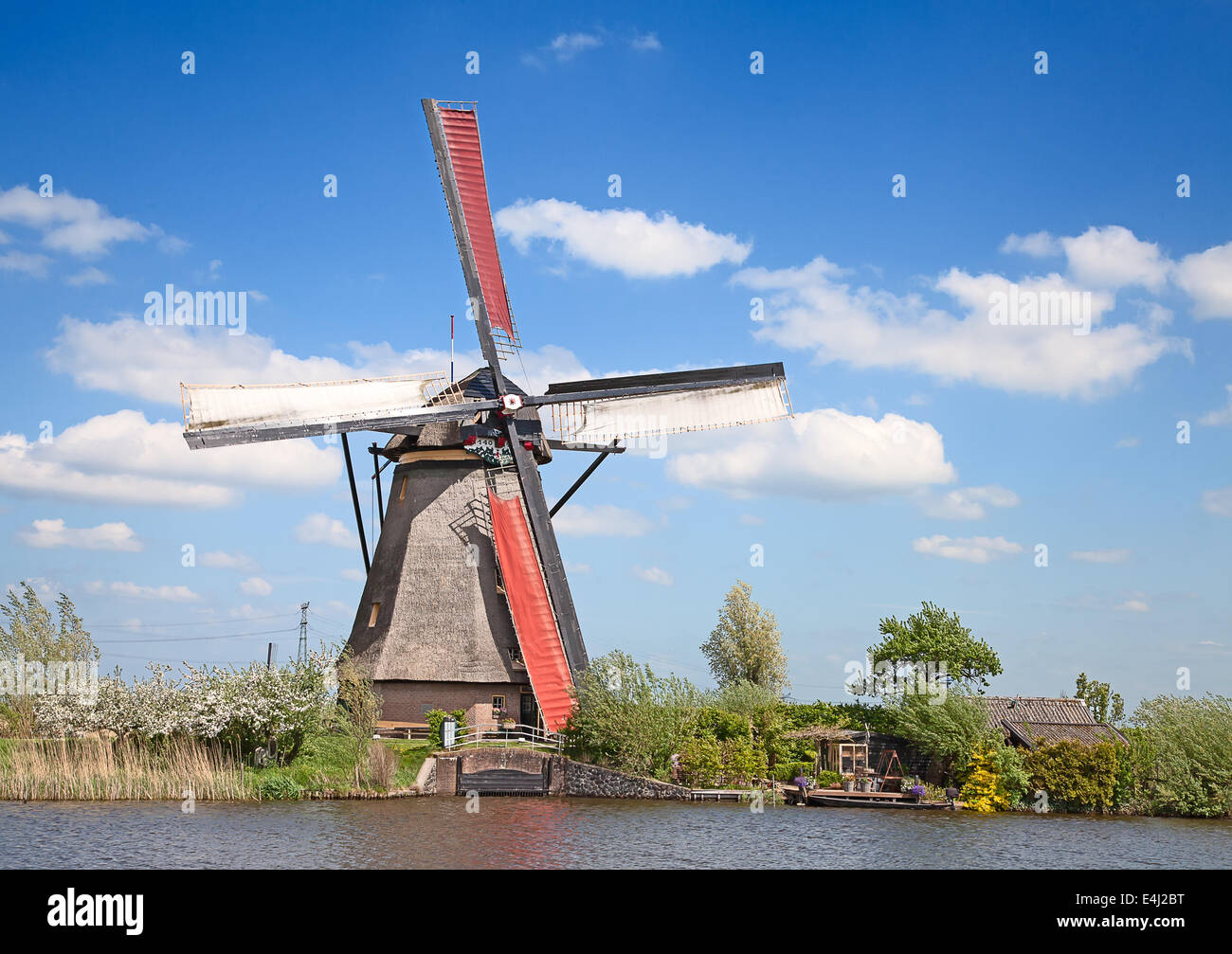 Ancient windmills near Kinderdijk, Netherlands Stock Photo - Alamy