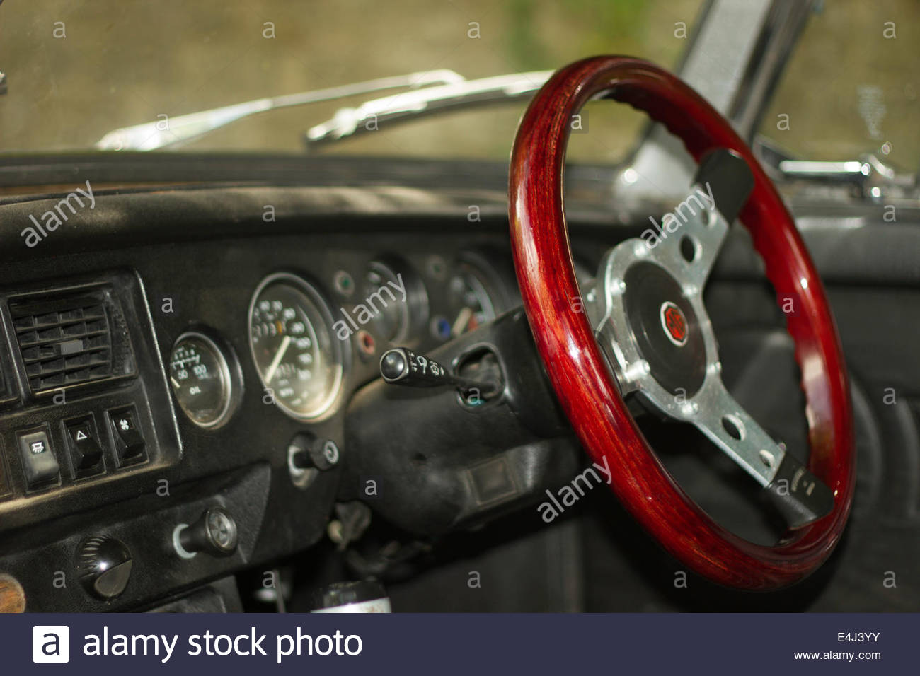 Classic Mg Car Dashboard High Resolution Stock Photography and Images ...