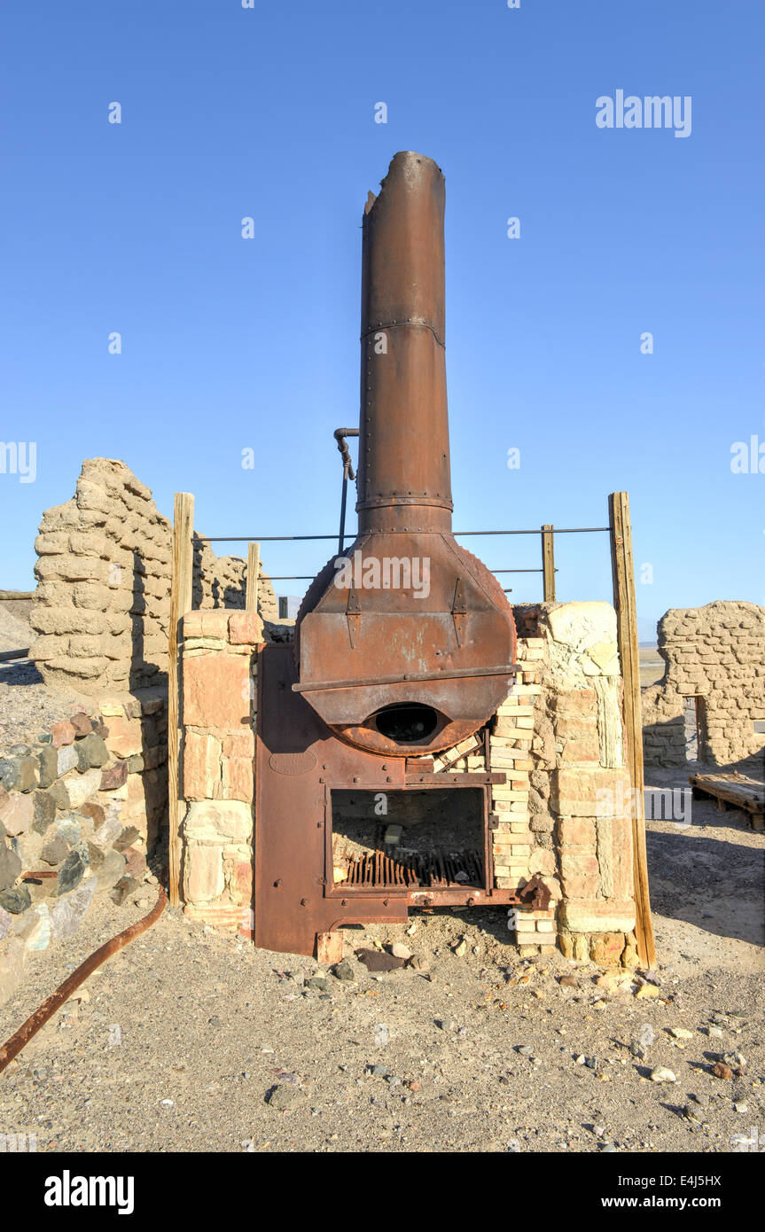 Death valley harmony borax works hi-res stock photography and images ...