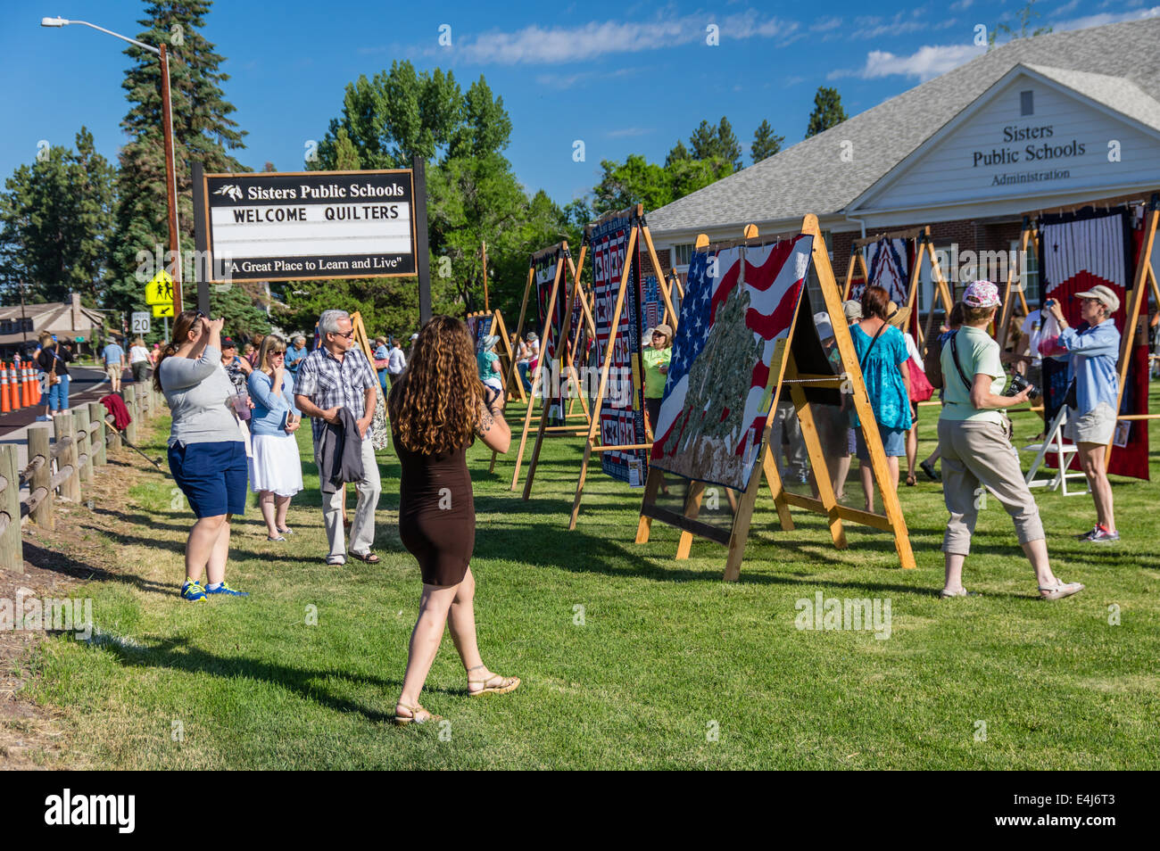 Sisters oregon quilt hi-res stock photography and images - Alamy