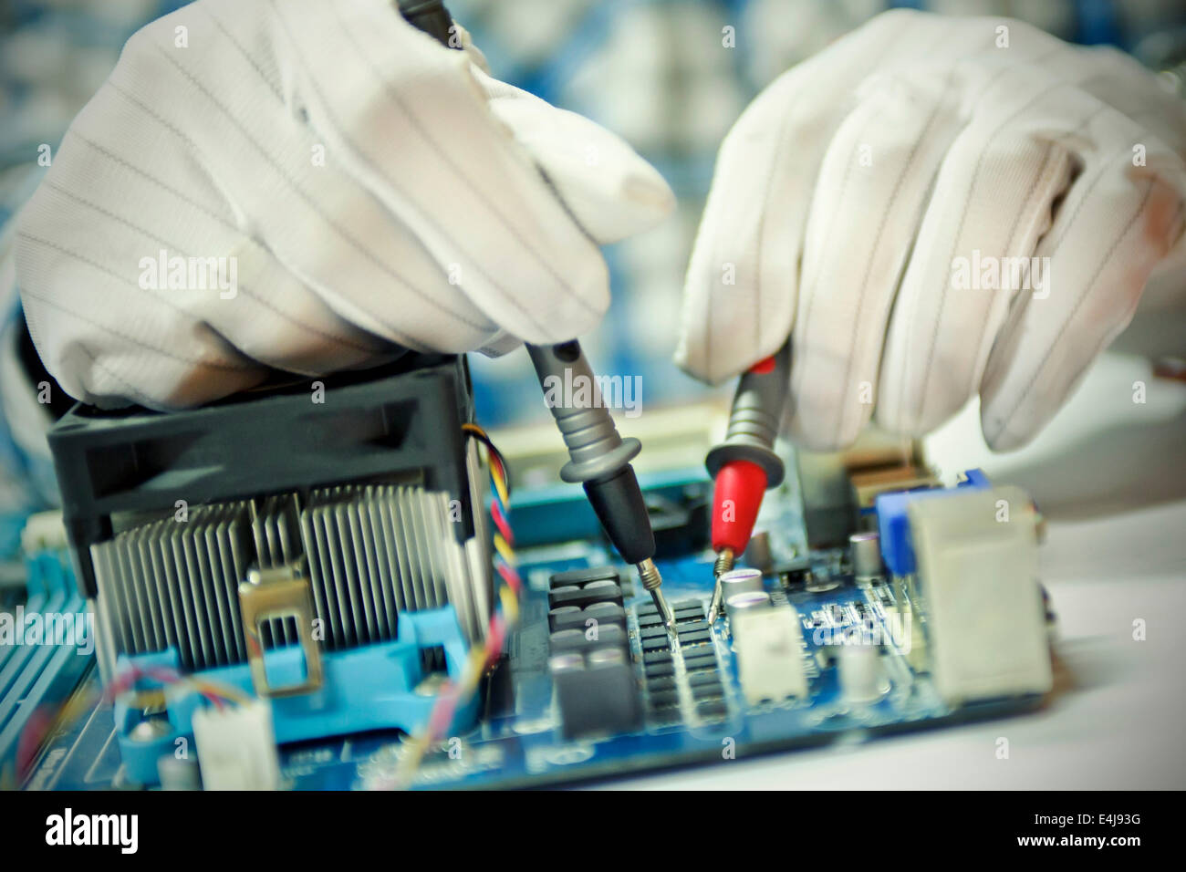 Repairs fix fixing hi-res stock photography and images - Alamy